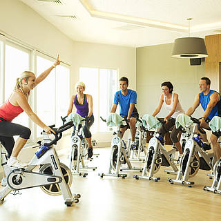WellFit-Fitnessstudios: Fit werden mit ROBINSON - Robinson.com