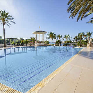 ROBINSON resort holiday for families, couples and singles - Robinson.com